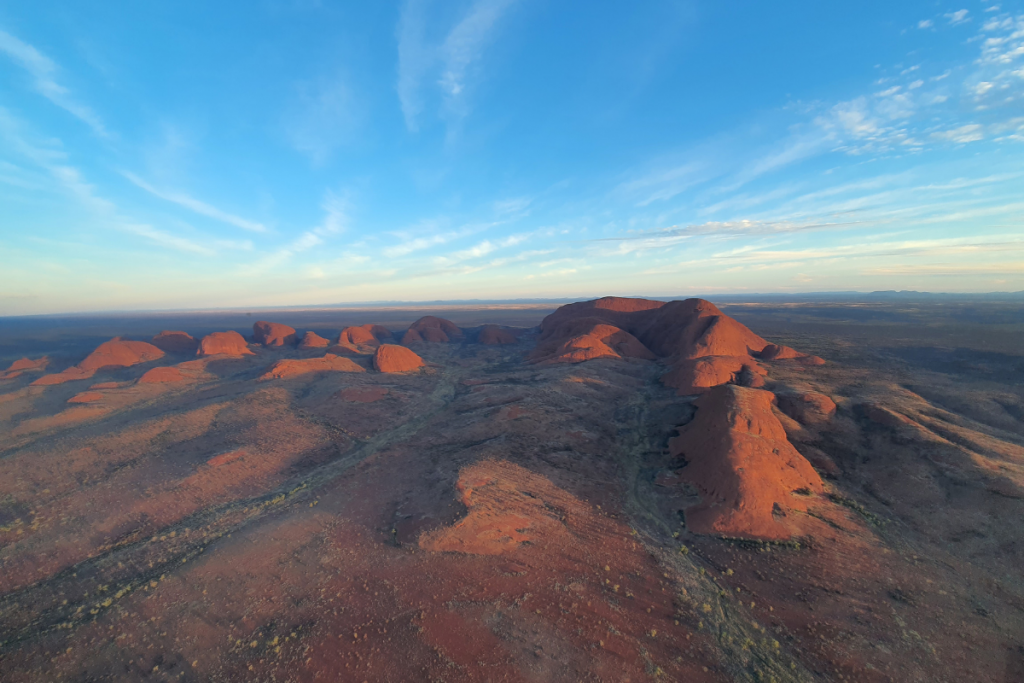 Best Helicopter Flights For Your Uluru Holiday - PHS